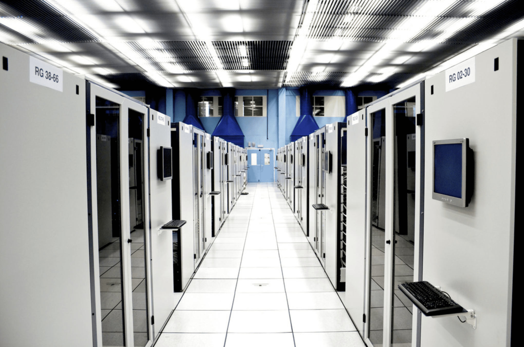 Server Room Madness: 3 Reasons Why Neatness Matters